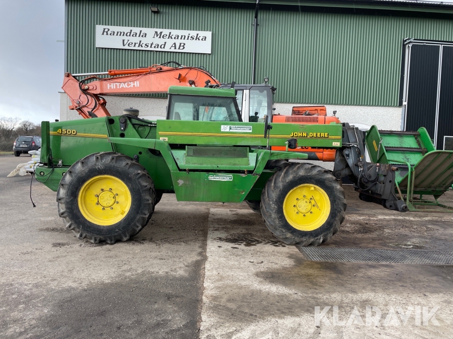 Teleskoplastare John Deere 4500, Karlskrona, Klaravik auktio