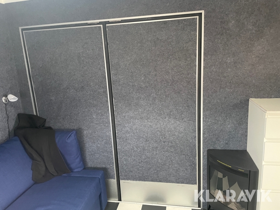 Racetrailer Iveco 40C17L, Örebro, Klaravik auktioner