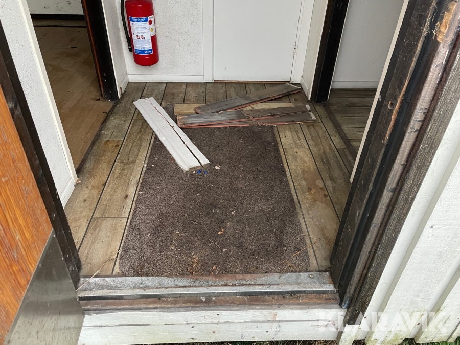 Bodar 2 st, Essunga, Klaravik auktioner