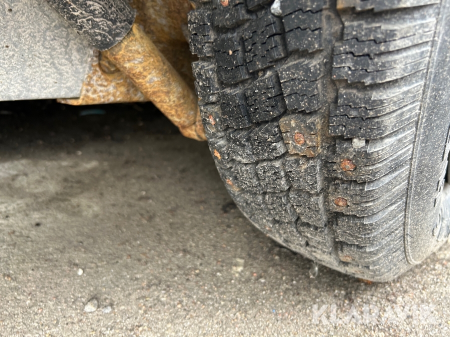 Snöskadad Husvagn Polar 520 GL, Örnsköldsvik, Klaravik aukti