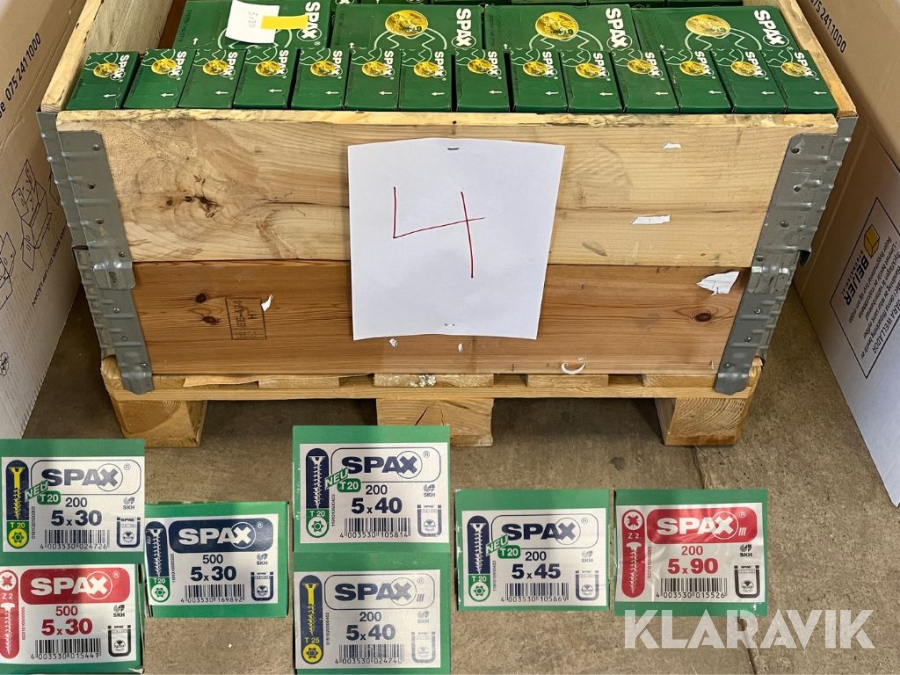 Parti med skruv Spax, Linköping, Klaravik auktioner