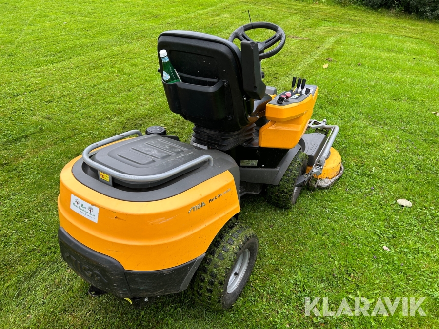 Gräsklippare/redskapsbärare Stiga Park Pro 740 QX, Mölndal,
