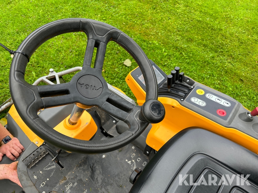 Gräsklippare/redskapsbärare Stiga Park Pro 740 QX, Mölndal,