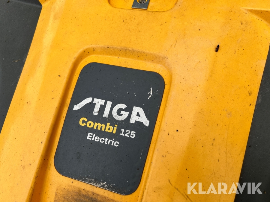 Gräsklippare/redskapsbärare Stiga Park Pro 740 QX, Mölndal,