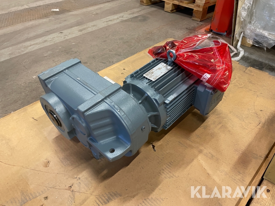 Flatväxelmotor SEW FA67/G, Falkenberg, Klaravik auktioner