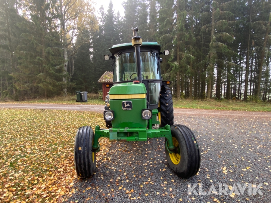 Traktor John Deere 2250, Norrtälje, Klaravik auktioner