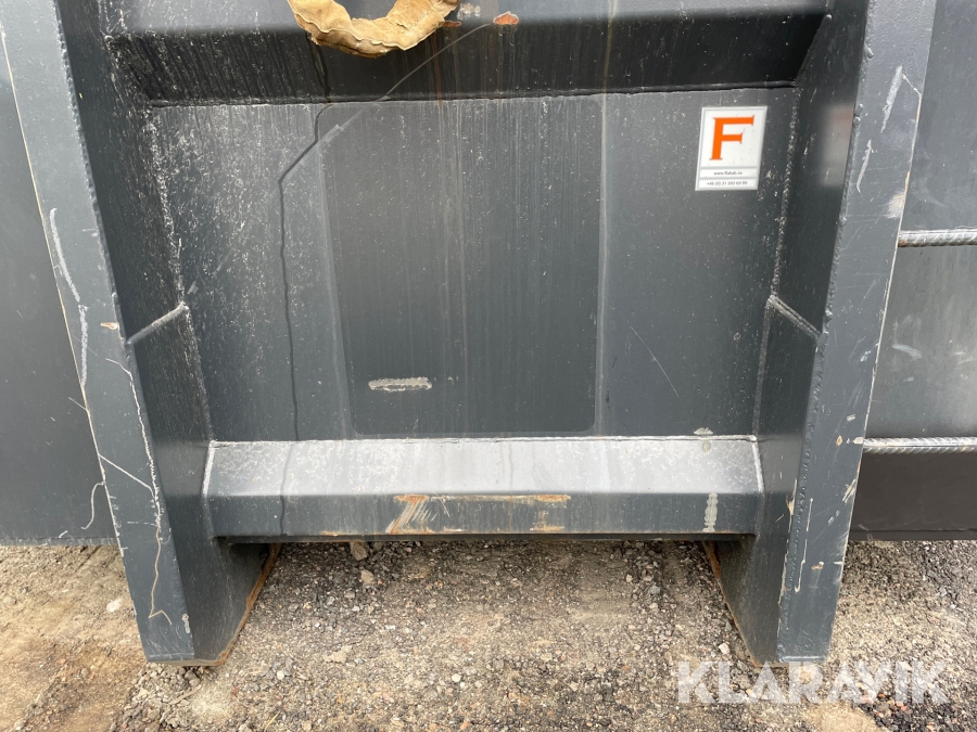 Container med lock 38 kubik Flakab, Härryda, Klaravik auktio