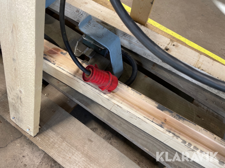 Kantbock Örestads Maskiner 6232, Borlänge, Klaravik auktione