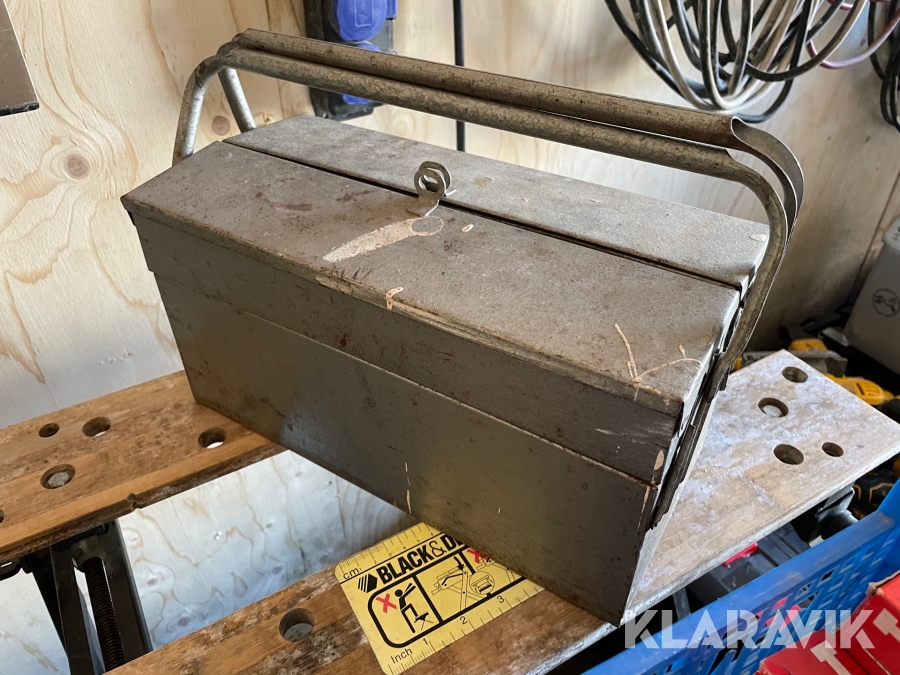 Verktygslåda med verktyg, Karlstad, Klaravik auktioner