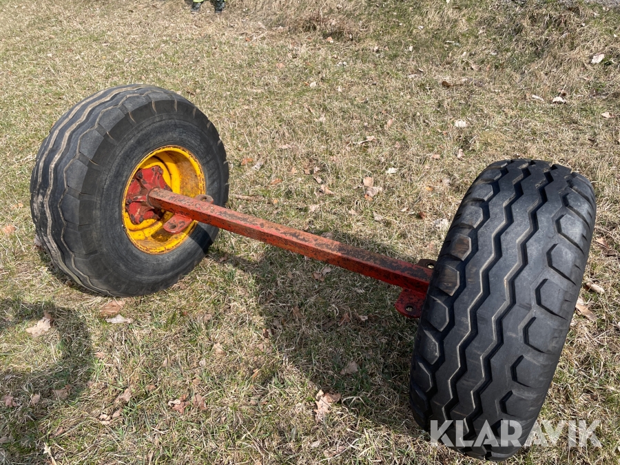 Hjulaxel, Västervik, Klaravik auktioner