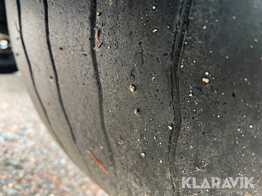 Dolly Pacton DXX218, Gävle, Klaravik auktioner