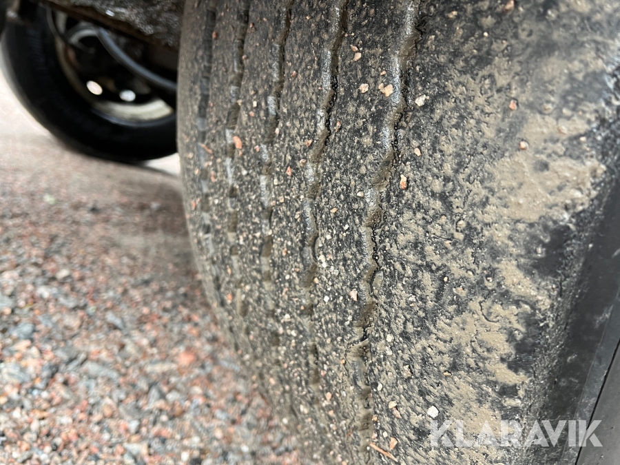 Dolly Pacton DXX218, Gävle, Klaravik auktioner