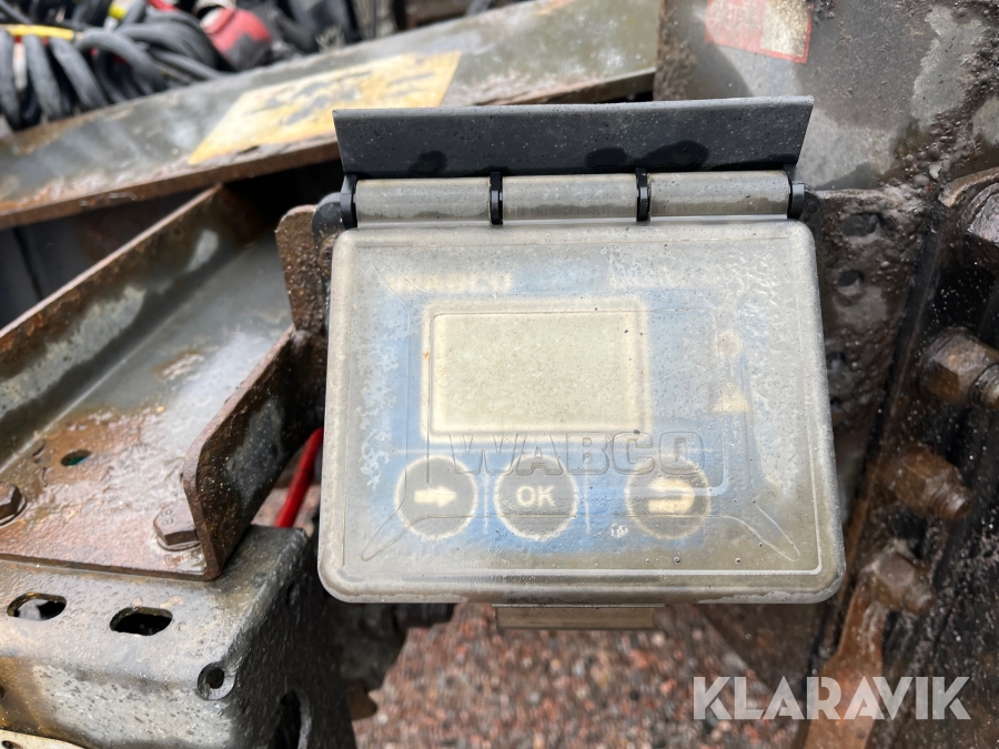 Dolly Pacton DXX218, Gävle, Klaravik auktioner