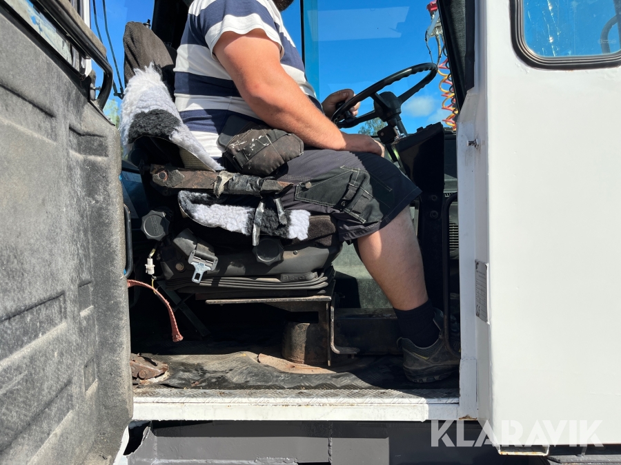 Terminaltruck Sisu TRL-181 AL 2C, Tranås, Klaravik auktioner