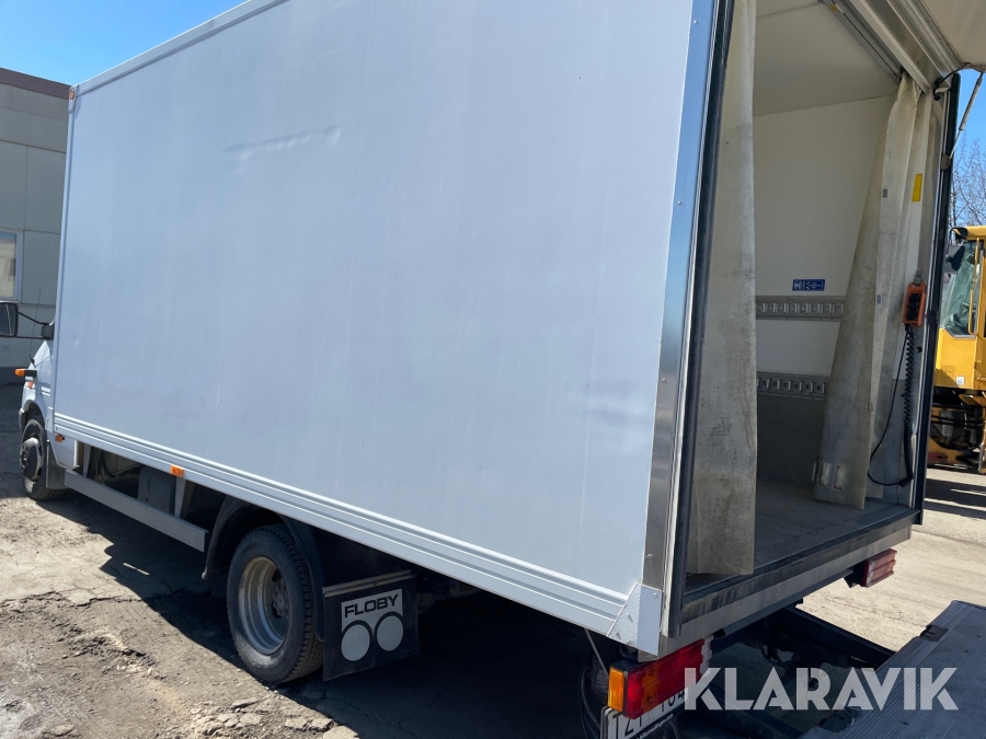 Kylbil Mercedes-Benz Sprinter med bakgavellyft