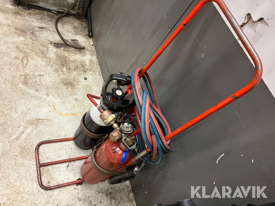 Gassvets med vagn, Västerås, Klaravik auktioner