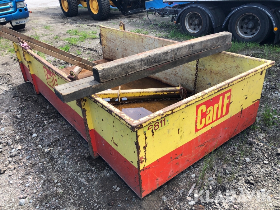 Klaravik Auktioner | Materialbasker för kran