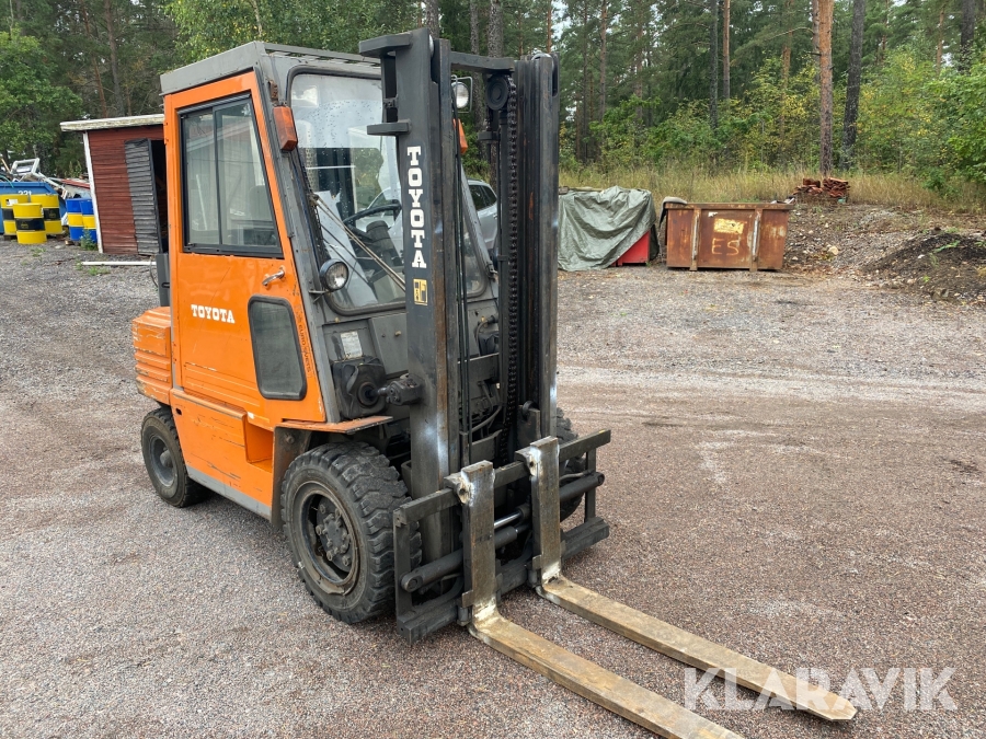 Truck Toyota 5FD30, Norrköping, Klaravik auktioner