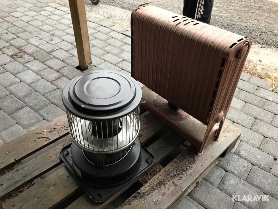 Klaravik Auktioner | 2st fotogenkaminer