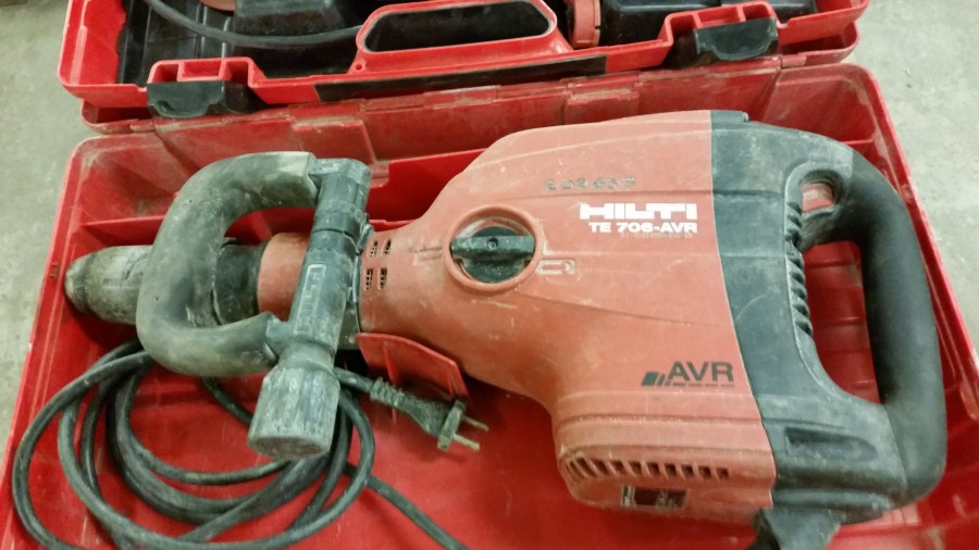 1st Bilningshammare ca 8kg + 1st Borrhammare inkl dammutsug