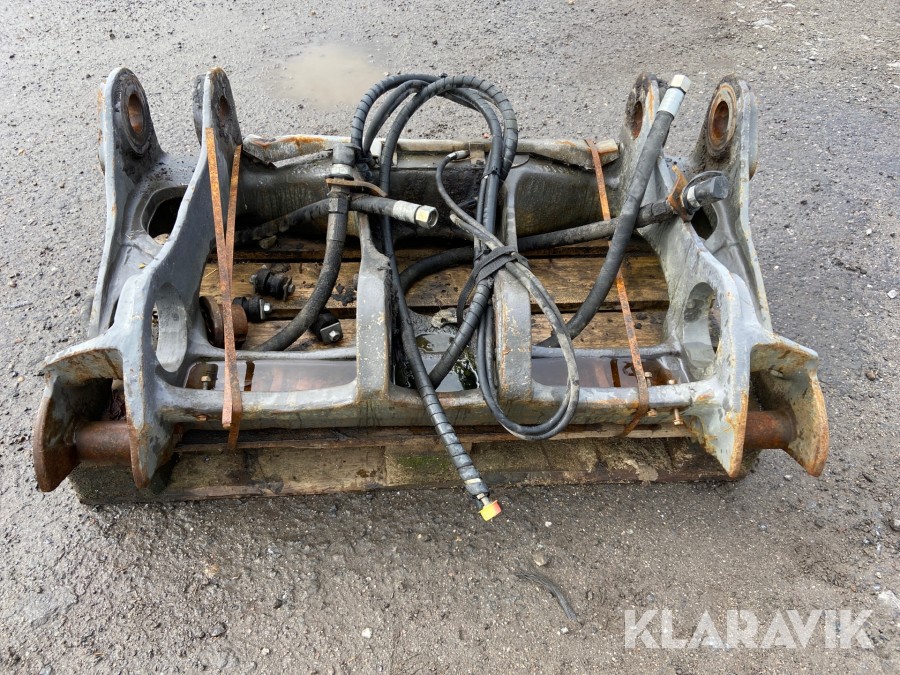 Redskapsfäste Volvo L90/L70 med hydraulik