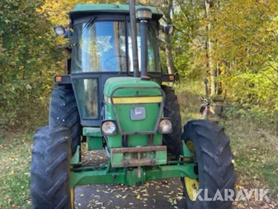Traktor John Deere 2250, Båstad, Klaravik auktioner