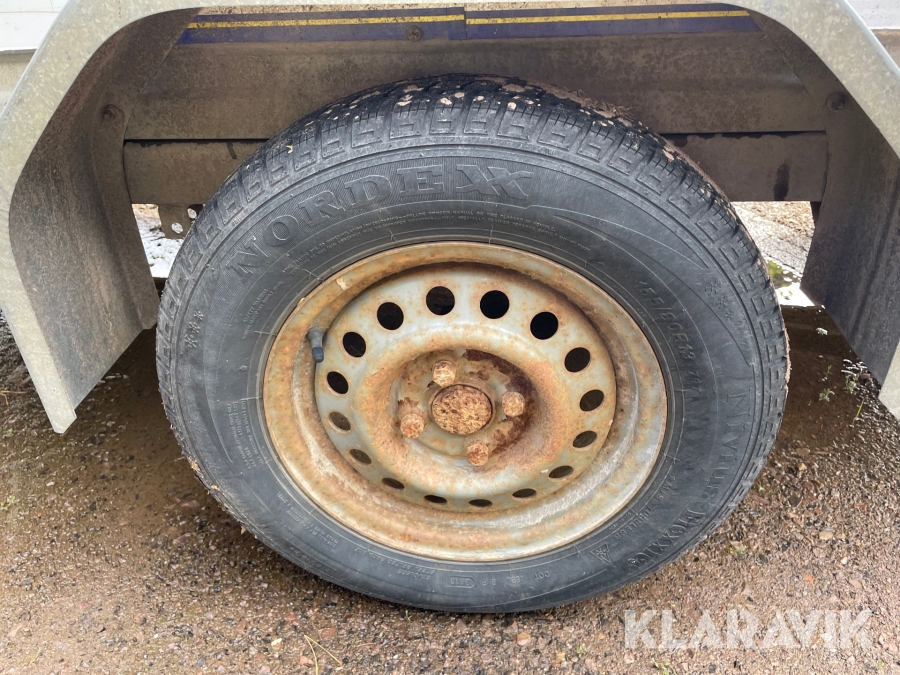 Personbilssläp Tiki-trailer C-275P, Västervik, Klaravik aukt