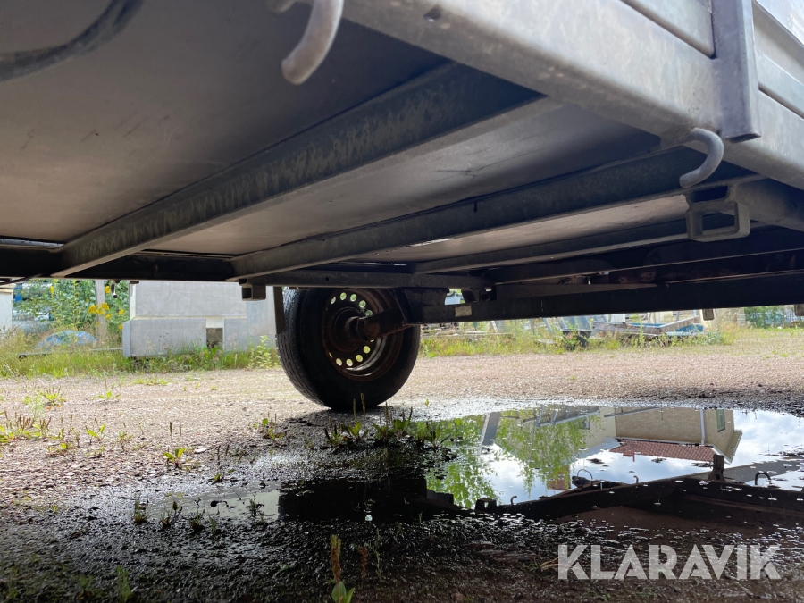Personbilssläp Tiki-trailer C-275P, Västervik, Klaravik aukt