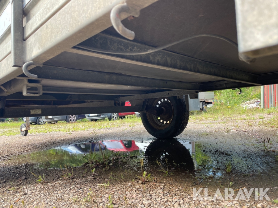 Personbilssläp Tiki-trailer C-275P, Västervik, Klaravik aukt