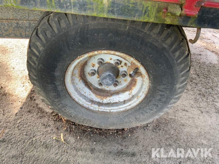 Traktorkärra HBA-vagnen 2000HT, Skövde, Klaravik auktioner