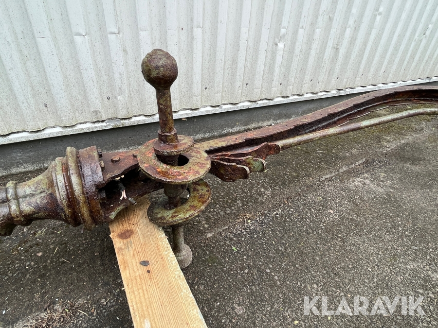 Antik Lyktstolpe, Örkelljunga, Klaravik auktioner