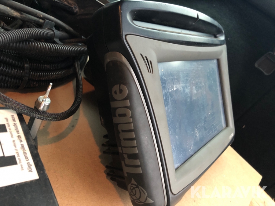 Klaravik Auktioner | Dataväxt Trimble EZ-Steer CFX -750