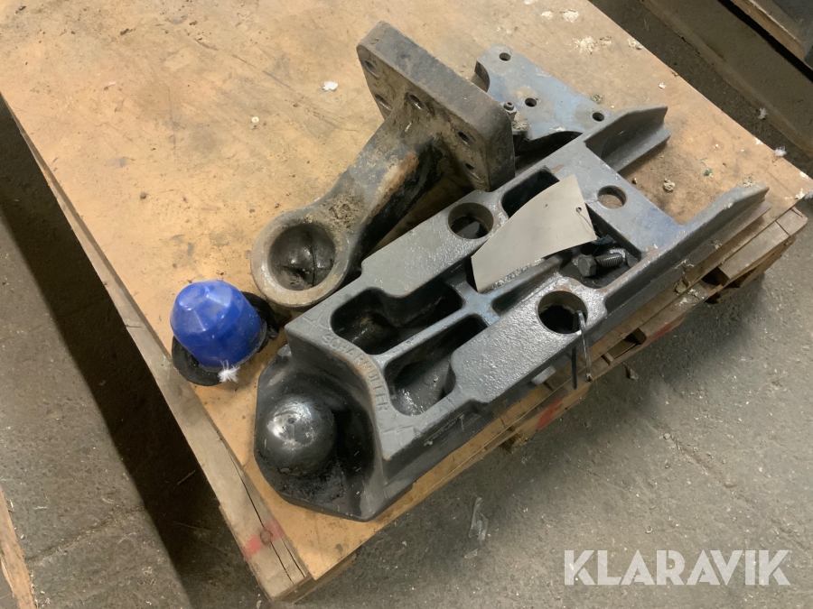 Kuldrag Scharmuller Valtra T203, Nyköping, Klaravik auktione