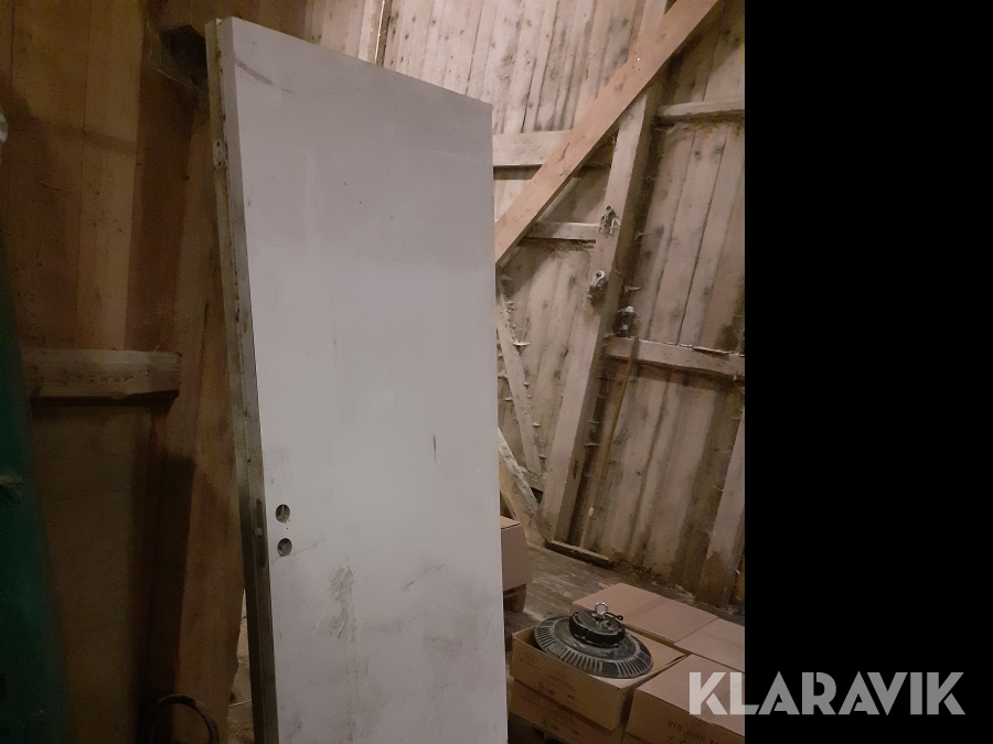Innerdörrar 2st, Östhammar, Klaravik auktioner