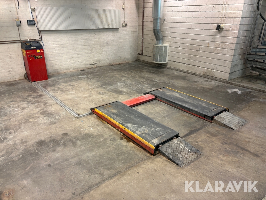 Saxlyft Mf Titan X125, Stockholm, Klaravik auktioner