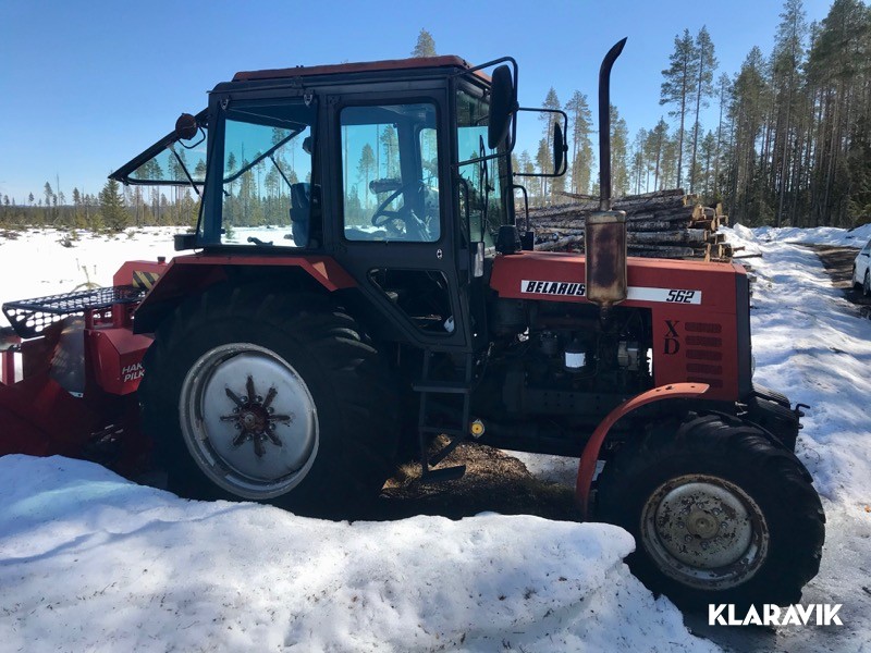 Traktor Belarus MTZ 562