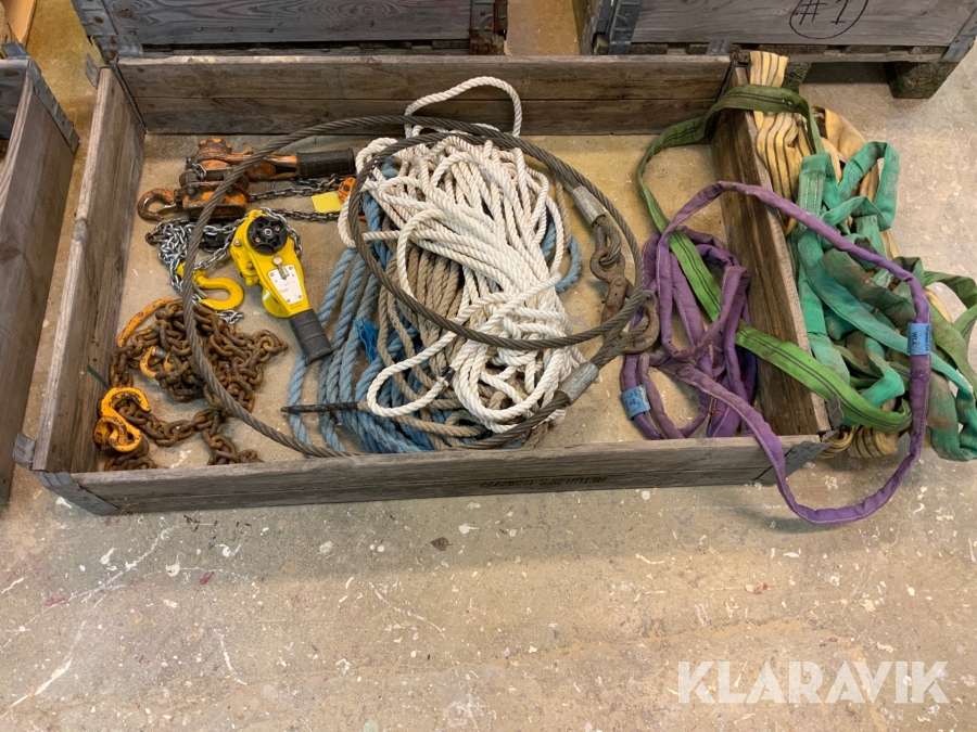 Klaravik Auktioner | Kedjespel, stroppar & kedja