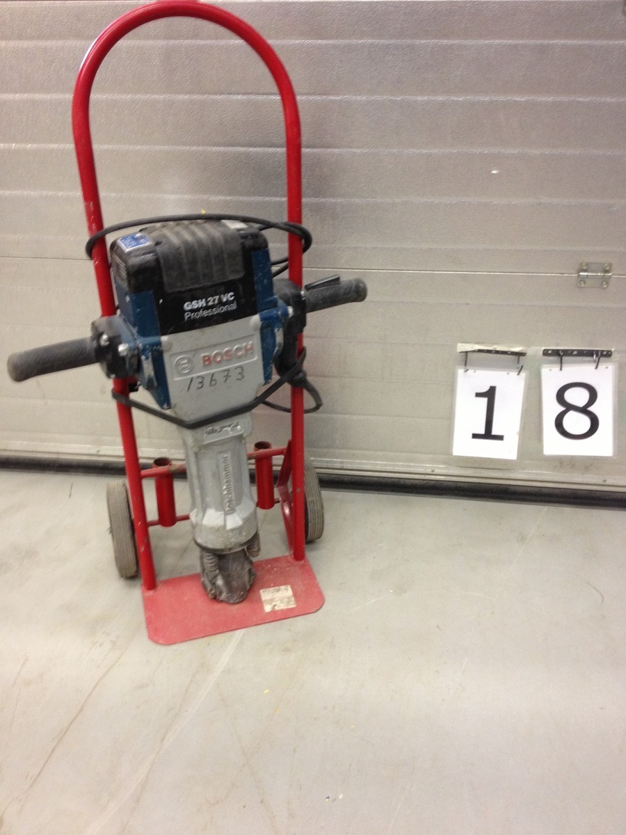 Klaravik Auktioner | Bilningshammare