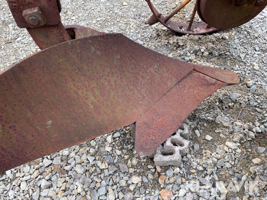 Tvåskärig plog Patent Sesam 2C-12, Tanum, Klaravik auktioner