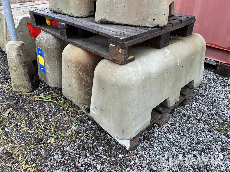 Stolpfundament, Sollentuna, Klaravik auktioner