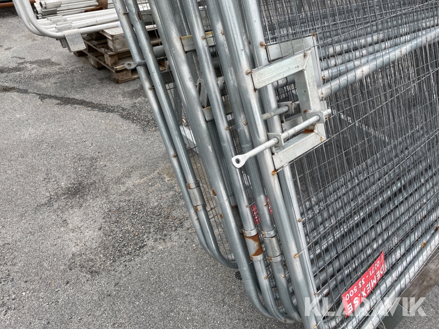 Fordonsgrind till byggstaket