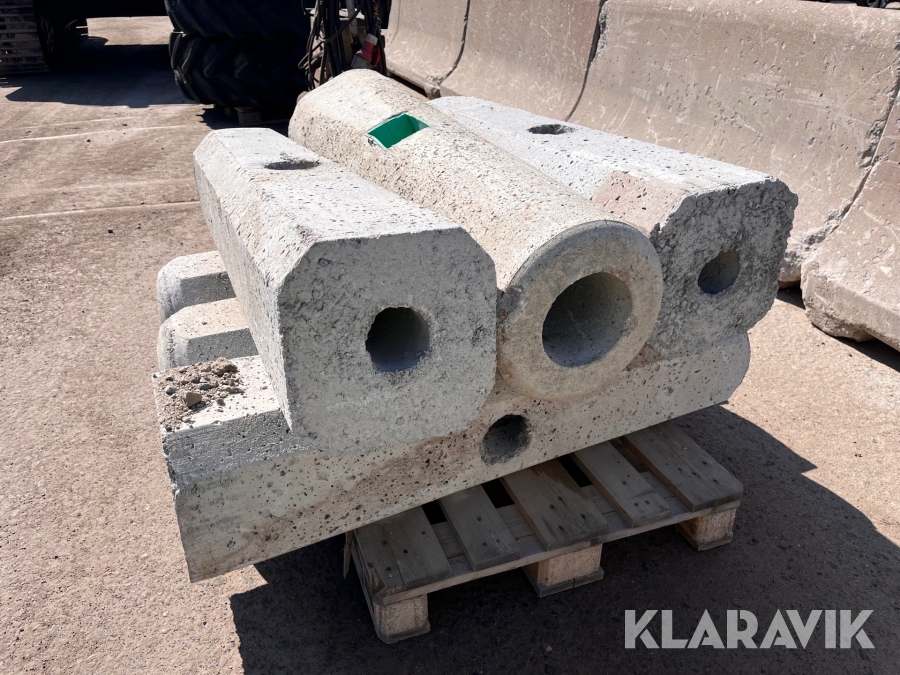 Stolpfundament, Värmdö, Klaravik auktioner