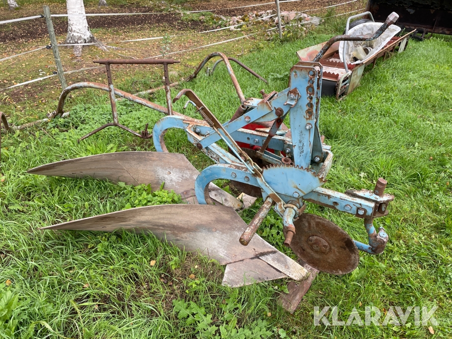 Plog Fiskars KH214, Mora, Klaravik auktioner