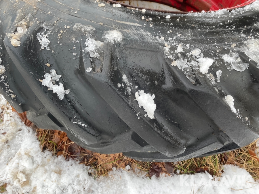 Klaravik Auktioner | Dubbelmontage 18.4-34 Trelleborg