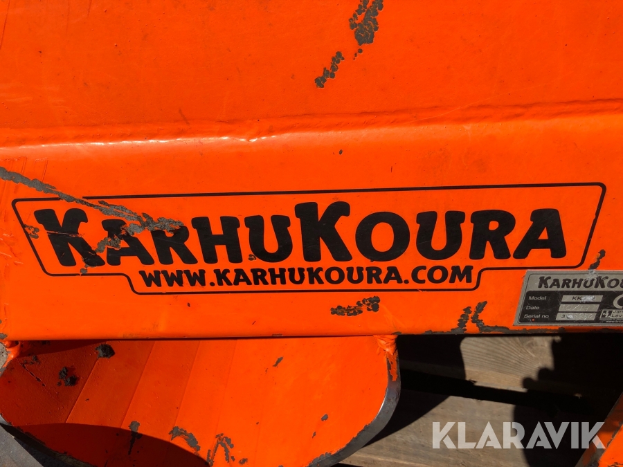 Klaravik Auktioner | Trädklipp KarhuKoura