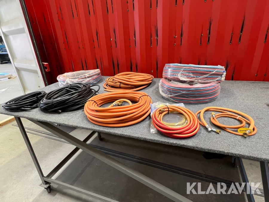 Diverse slangar, Västervik, Klaravik auktioner