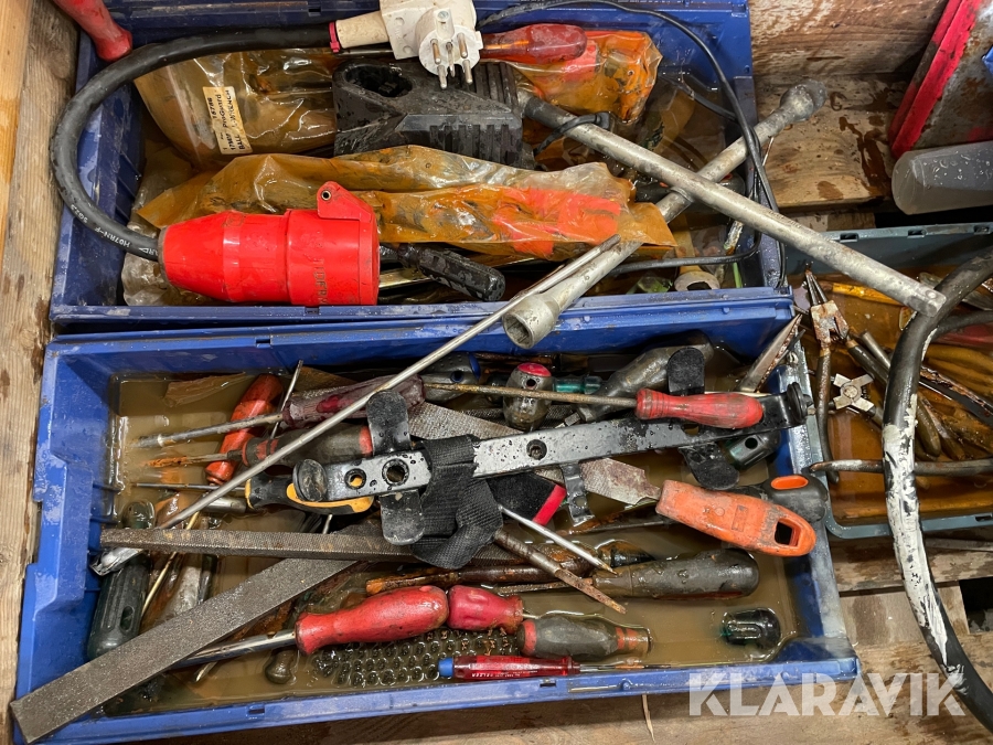 Klaravik Auktioner | Diverse material