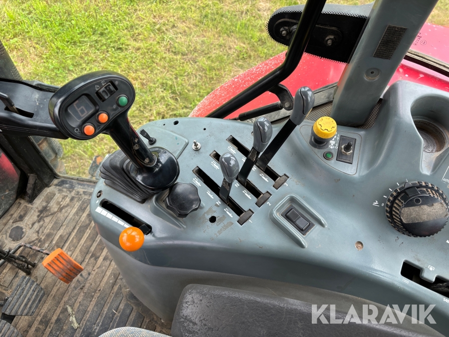 Traktor McCormick MTX 140, Arvika, Klaravik auktioner