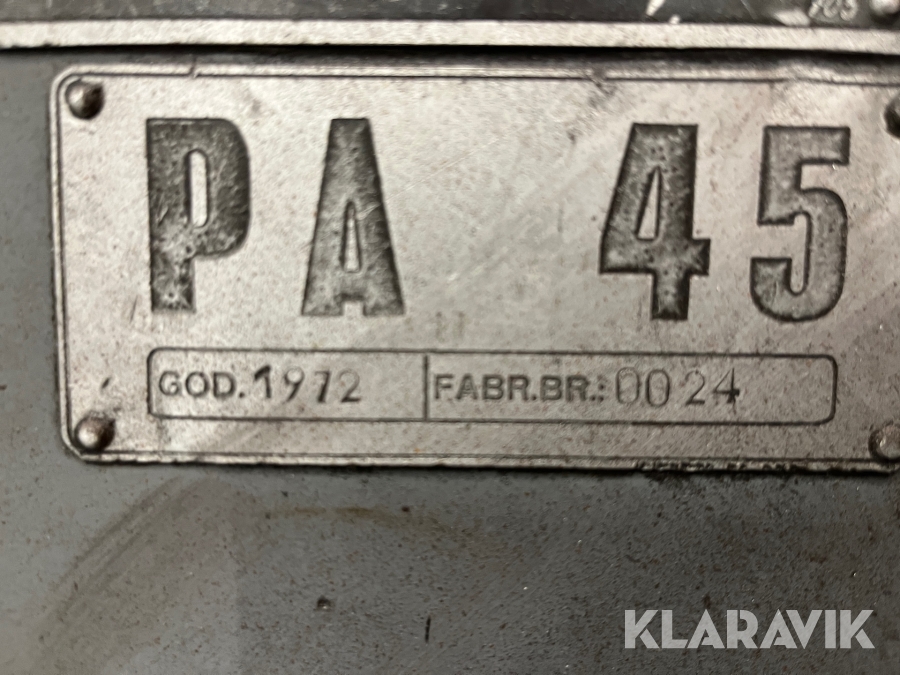 Svarv Potisje PA45, Hallstahammar, Klaravik auktioner