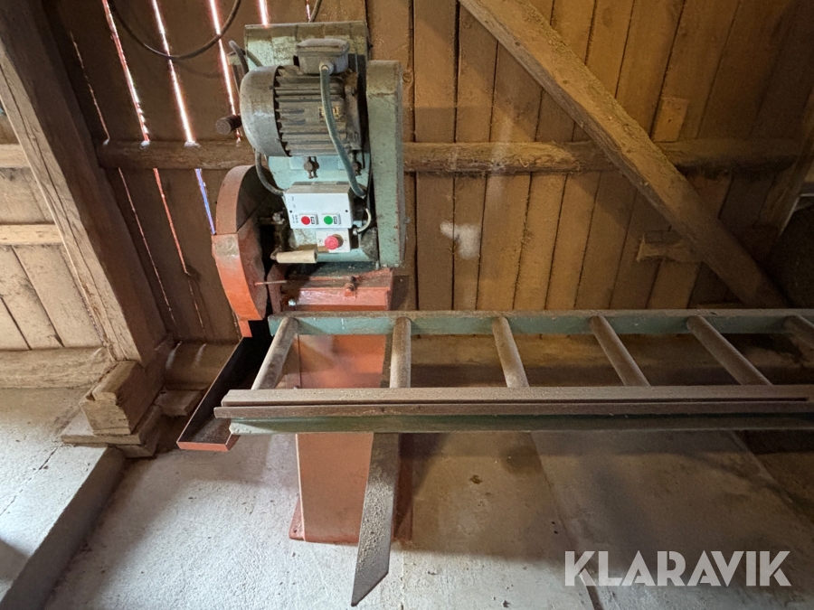 Längdkap med rullbord, Örebro, Klaravik auktioner